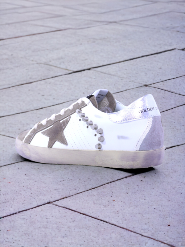 Golden Goose – Rovers.ge